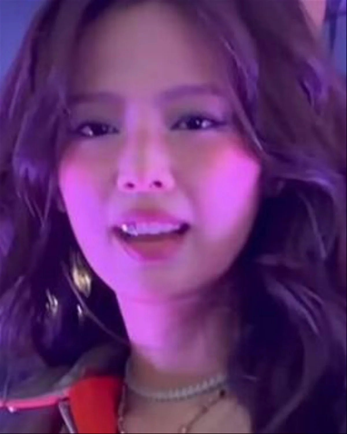 Jennie Wears Diamond Grillz on Major US Stage: A Misunderstanding of ...